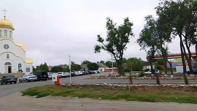 Едем в родную деревню.