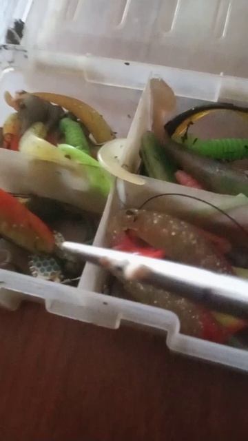 Уловистый кренбейт с Алиэкспресс