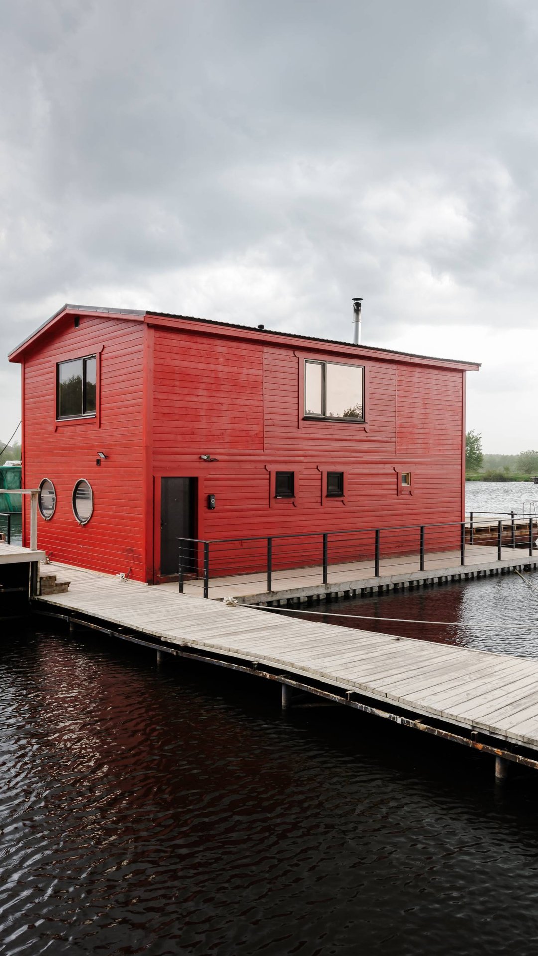 Коттедж красный - аренда в Мытищи