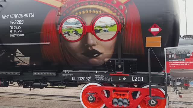 Ж-д салон-2025, серия 3. Дизайнерские грузовые вагоны