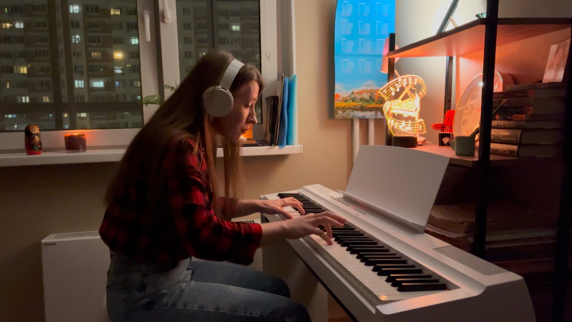 М. Н. Бернес - "Спят курганы тёмные" (кавер-версия моя)