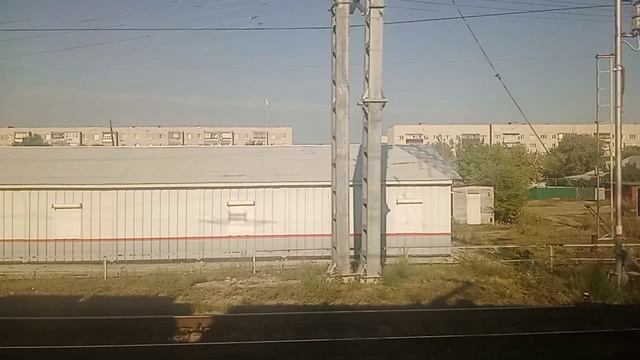 Отправление поезда из города Карталы (видео_20250824_083517)