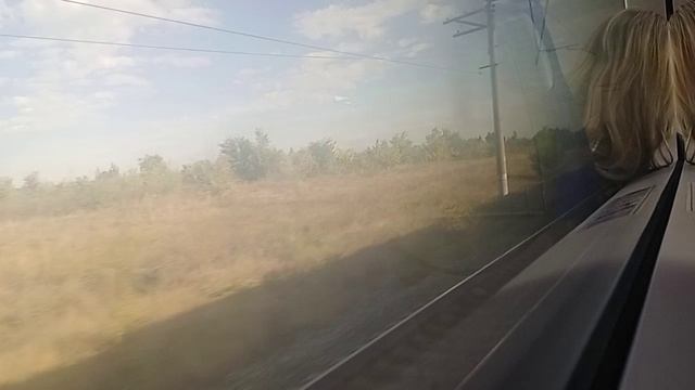 Отправление поезда из станции Тамерлан вид из окна поезда (видео_20250824_090843)