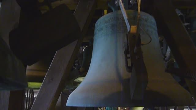 Колокольный малиновый звон - Мехелен (Бельгия).