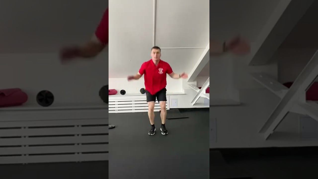 Джампинг джек с приседом