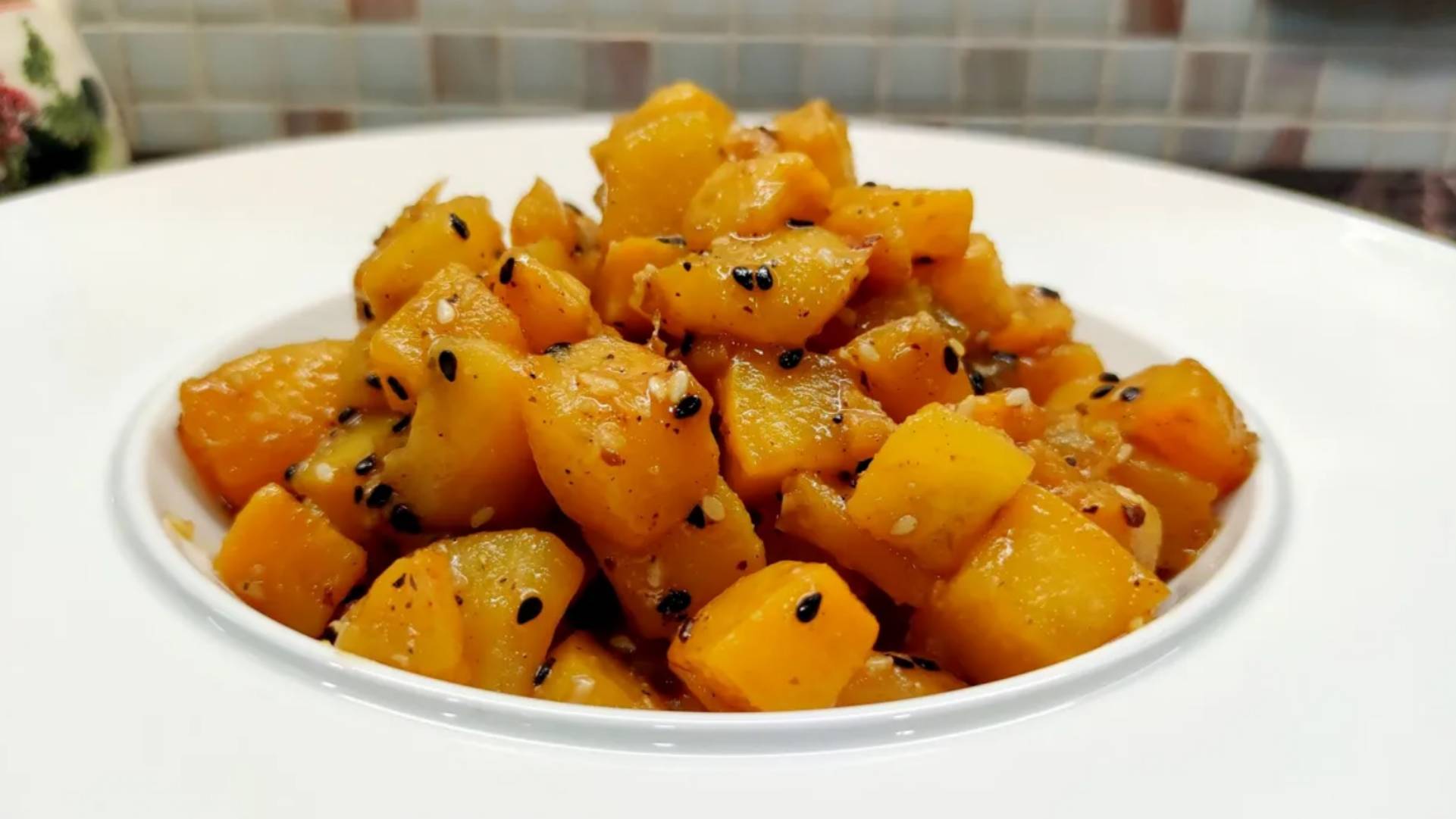 Рецепты из тыквы. Жареная тыква. Жареная тыква в соусе терияки.