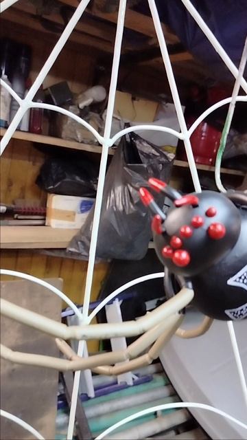 паук и Паутина из металла