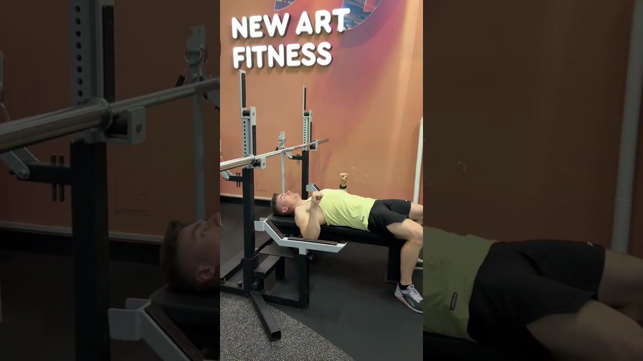 Жим штанги лёжа на горизонтальной скамье