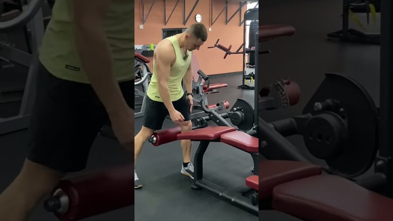 Сгибание ног лежа