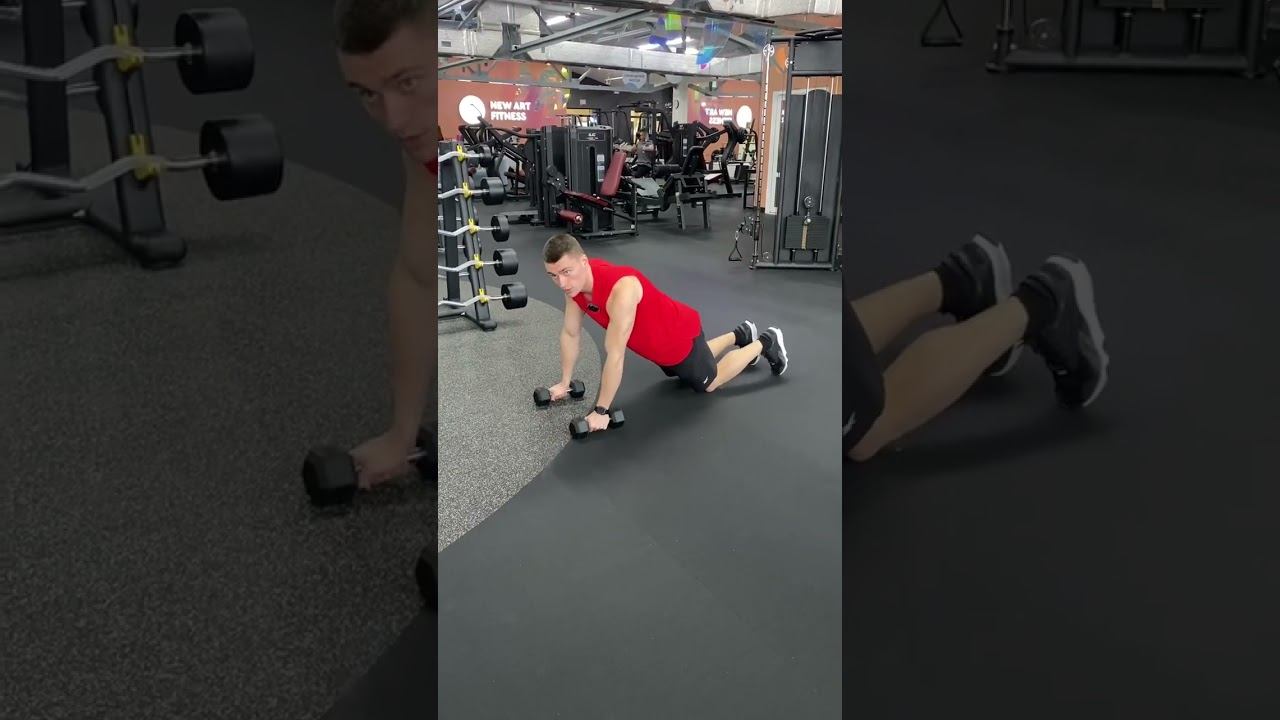 Тяга гантелей в упоре лежа