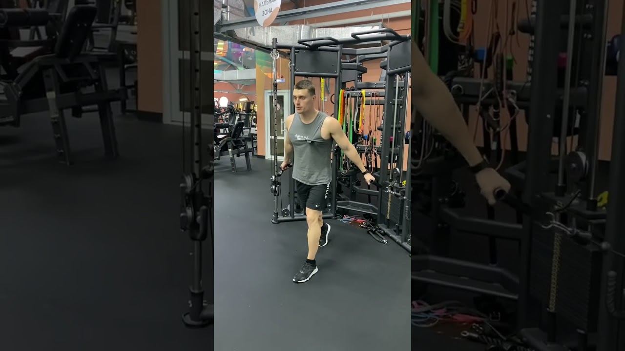 Задние сгибания рук с блоков