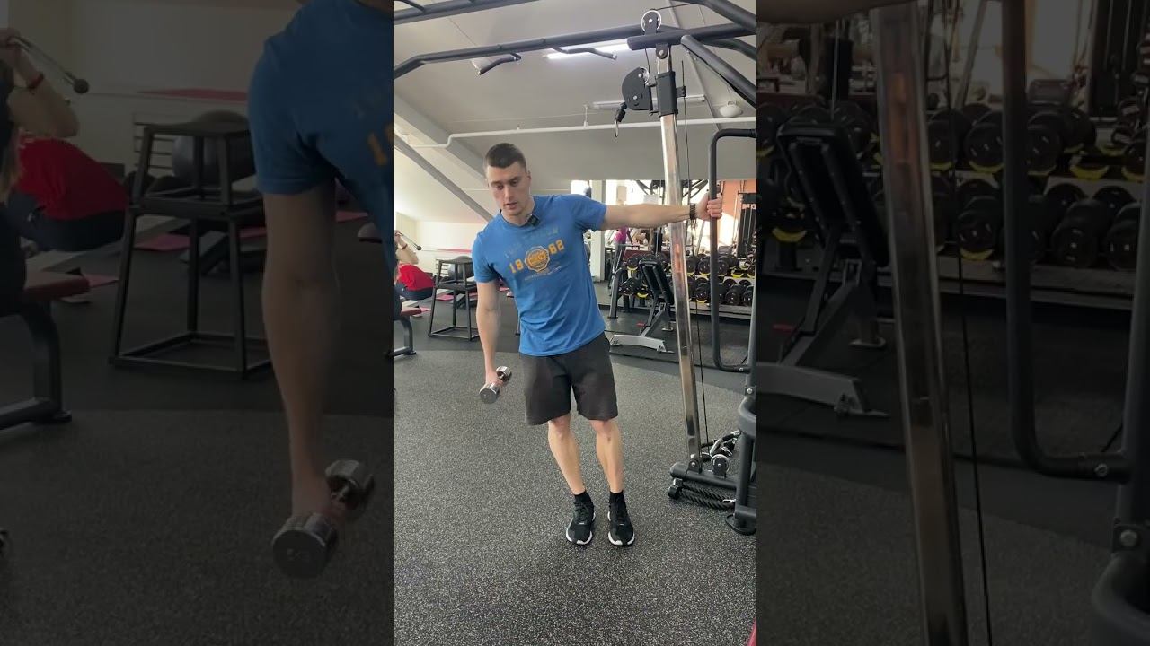 Концентрированные сгибания рукой