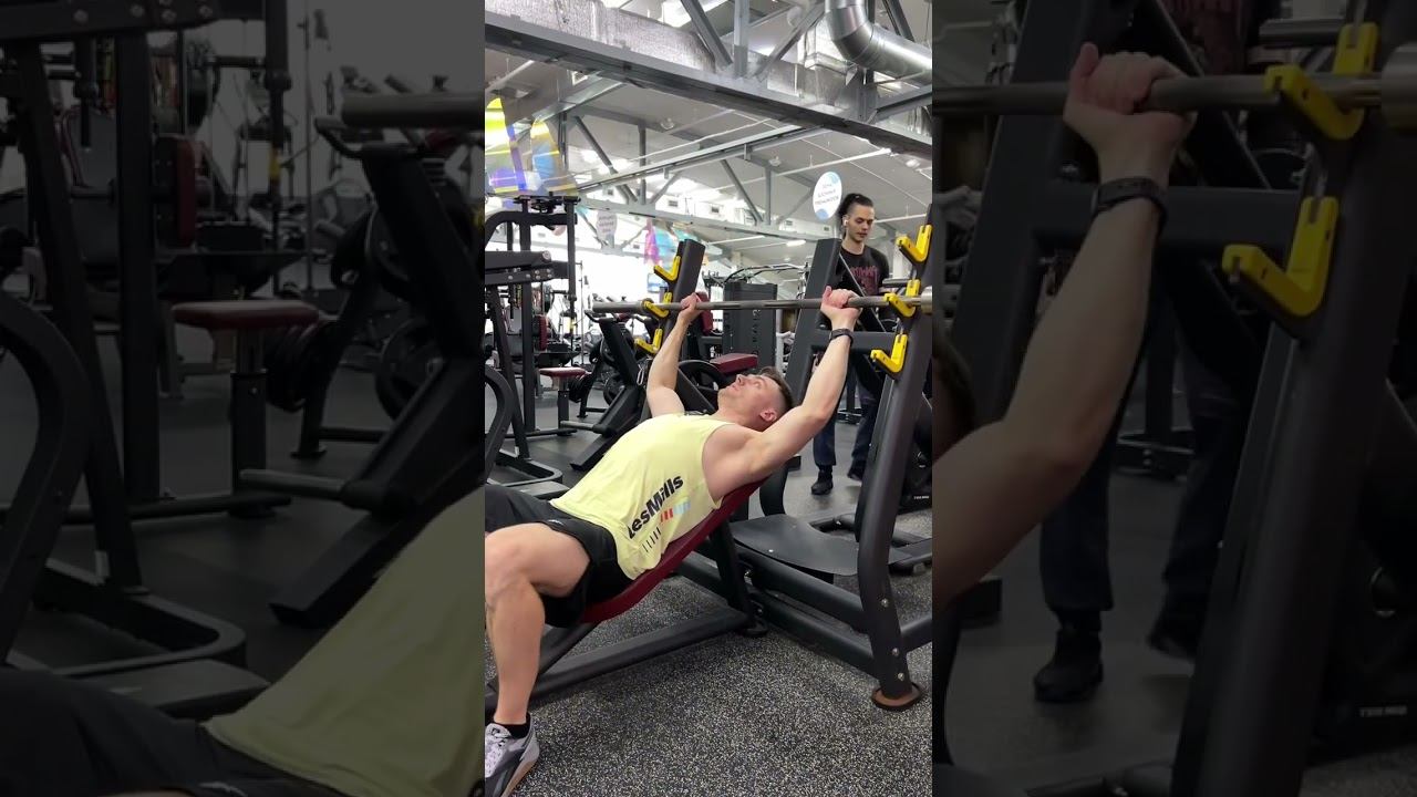 Жим штанги лёжа под углом