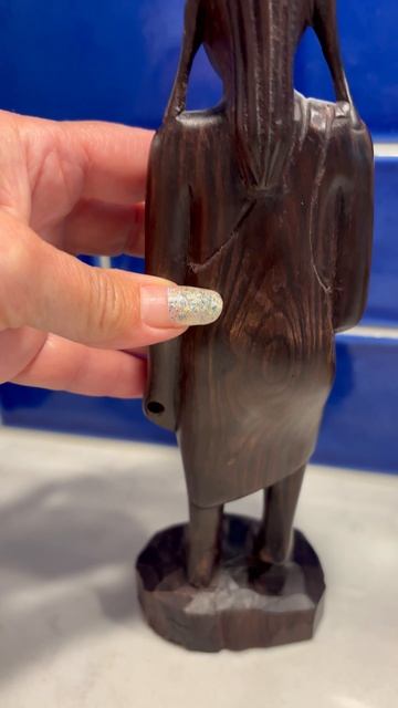 Статуя воина Масаи. Дерево. Кения 🇰🇪