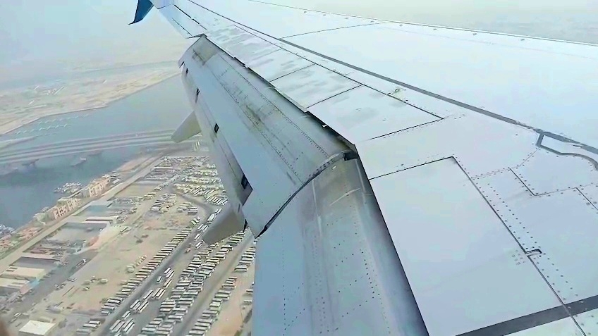 Летим в Эмираты.  Самолёт . На отдых в ОАЭ