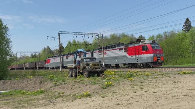 Электровоз 3ЭС4К-042, перегон Новый Быт - Пупышево