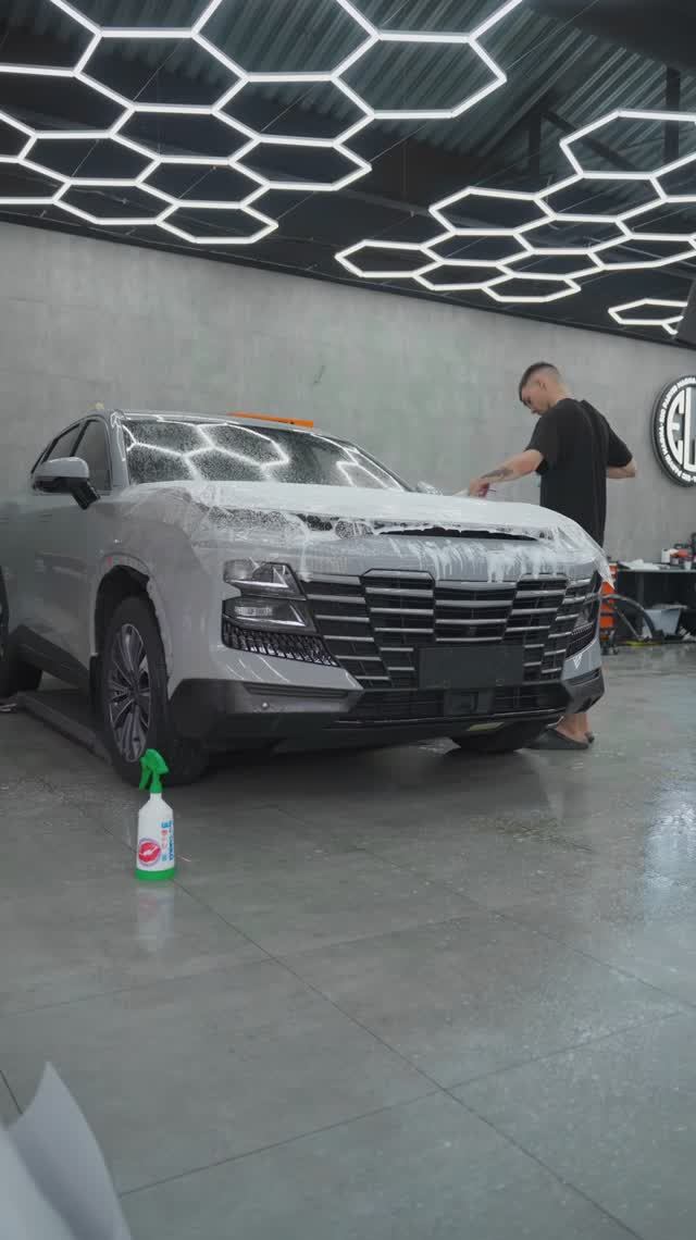 Jetour Dashing — оклейка передней части автомобиля и зон риска защитной плёнкой.