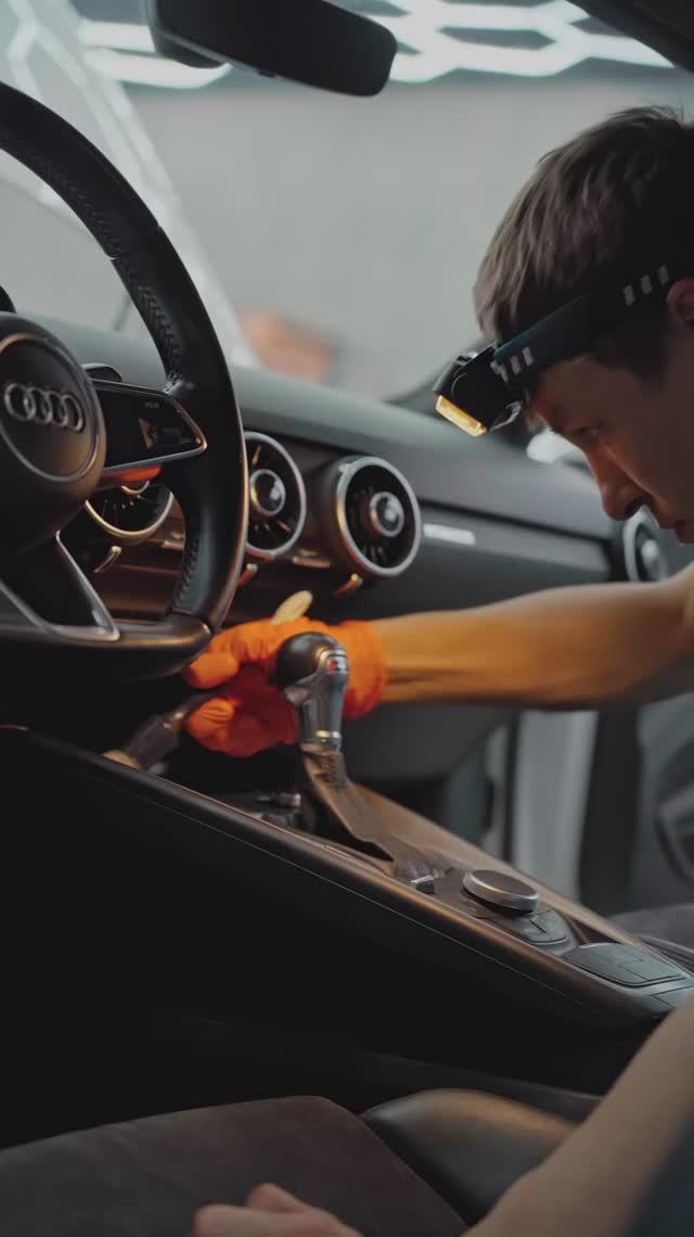 Рабочии будни в OKLEYKA.PRO