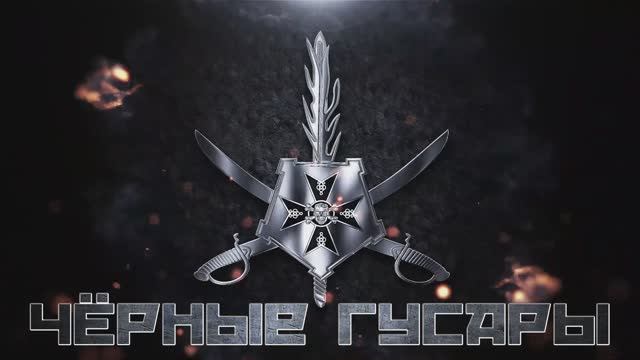 Корреспондент «Вестей» Григорий Вдовин записывает интервью у «Тимура» — бойца отряда «Шторм».