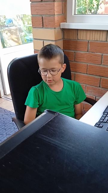 двоешник VS отличник на информатике