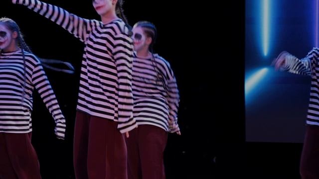 City Jazz: Концерт "18 НАМ УЖЕ"  Не то цирк