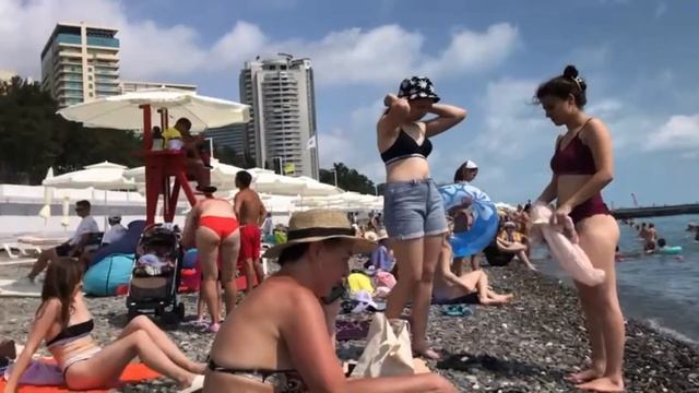 Морской порт и пляж Маяк в Сочи 2025