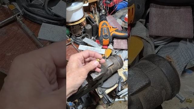 Настройка газового конвектора. Замена штатного жиклера для баллонного газа на  самодельный.