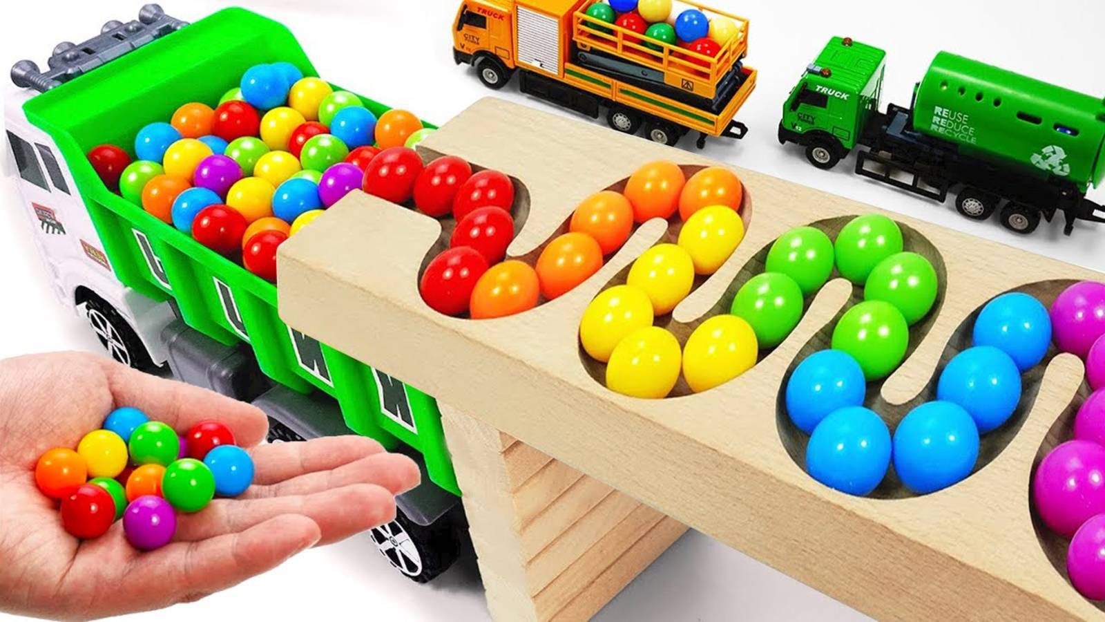 Забег мраморных шариков Склон ☆ Самосвал Экскаватор Скорая помощь Погрузчик Мусоровоз Трактор