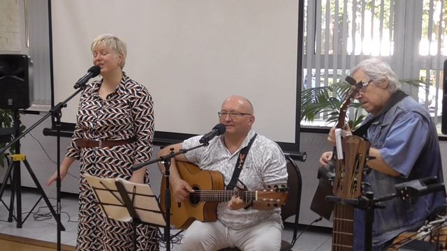 Дуэт Рыжий кот (Владислав Ахаев и Наталья Леви). Песни на музыку Виталия Ал. Новикова