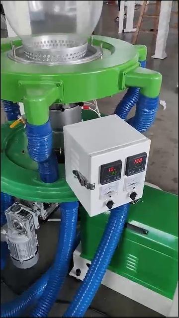 Экструдер для производства пленки SD-HL50-600 (видео №2 с тестового запуска)