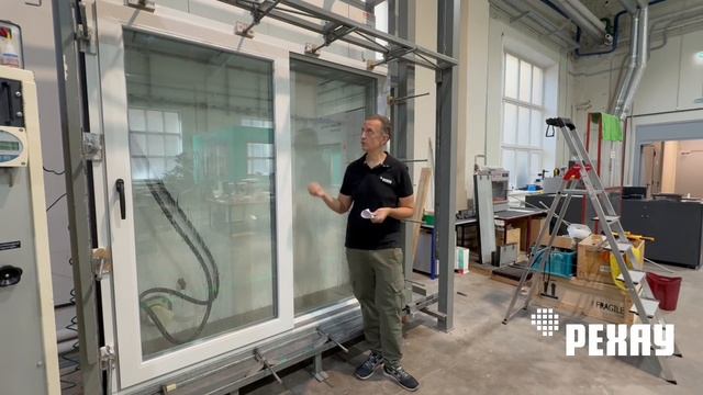 Испытания портальных дверей РЕХАУ Intelio Slide на стенде: класс А по воздухонепроницаемости!