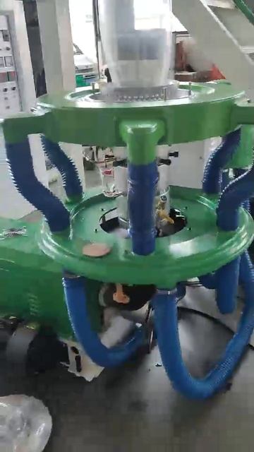 Экструдер для производства пленки SD-HL50-600 (видео №1 с тестового запуска)