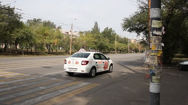 РАЗВОРОТ НА ТРАМВАЙНЫХ ПУТЯХ | Как правильно разворачиваться на перекрёстках с трамвайной линией