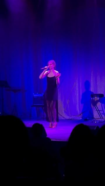 Амамчян Виктория Анриевна. Педагог Музыкальной студия "ТВОЙ ЗВУК"