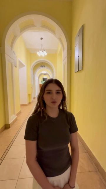 Из кафе Аквариума в столовые первого корпуса