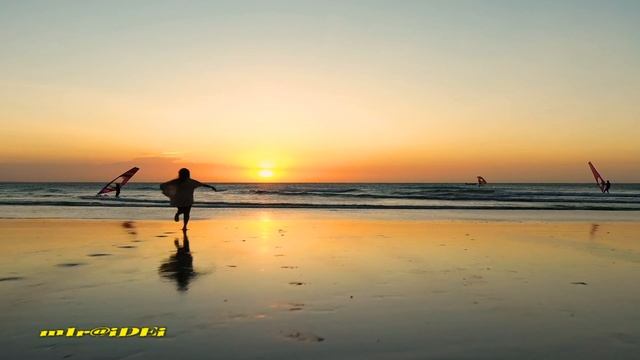 👯♂️👩🎤🎸Qweek-Still Want You-Limma.🎵🎧🎶 ТОЛЬКО ЛУЧШИЕ КЛИПЫ.🎼🎶🔉