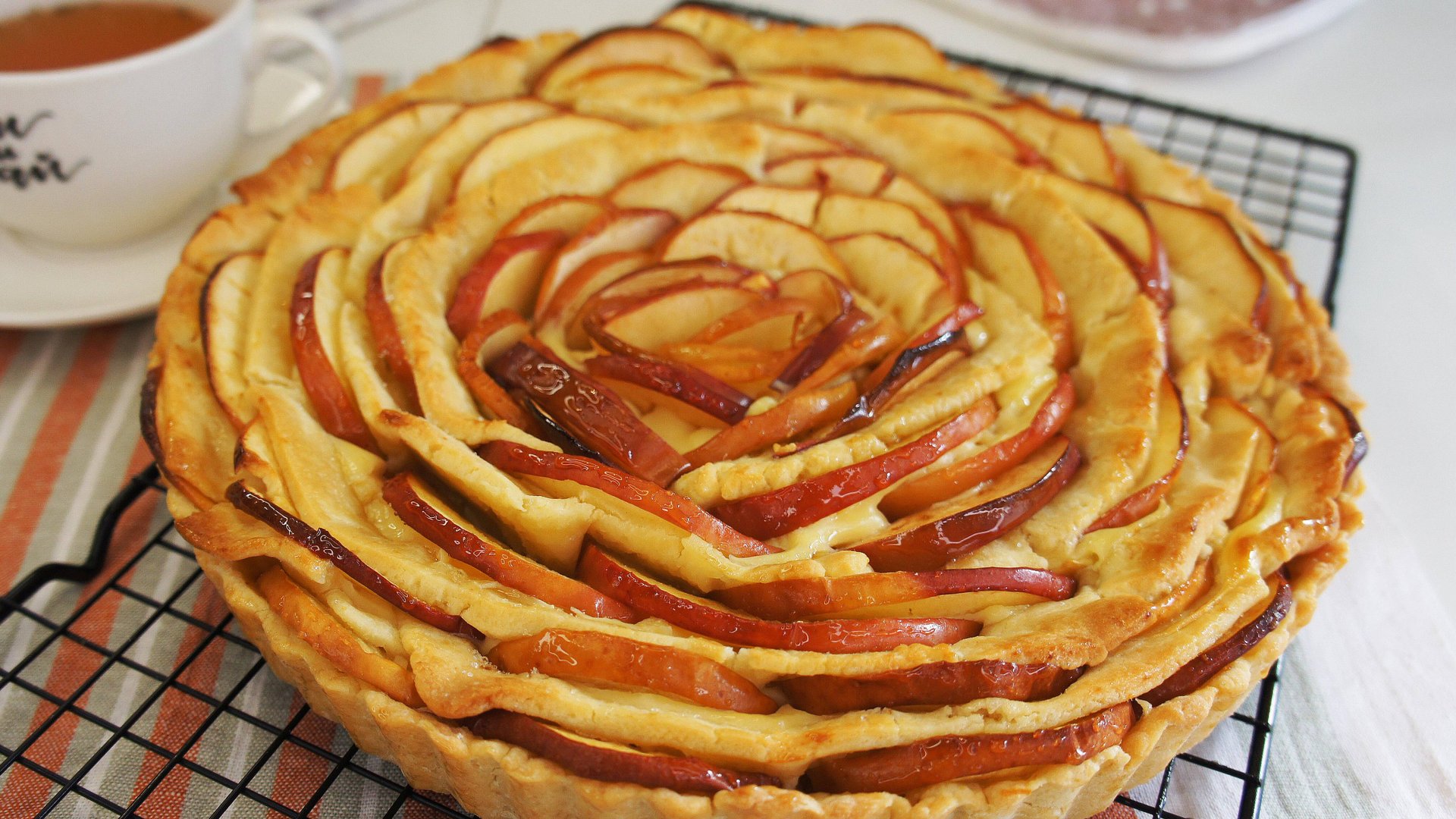 "ЯБЛОЧНАЯ РОЗА" ИДЕАЛЬНЫЙ ПИРОГ С ЗАВАРНЫМ КРЕМОМ рецепт| ЭФФЕКТНЫЙ ПРОСТОЙ ПИРОГ С ЯБЛОКАМИ рецепт