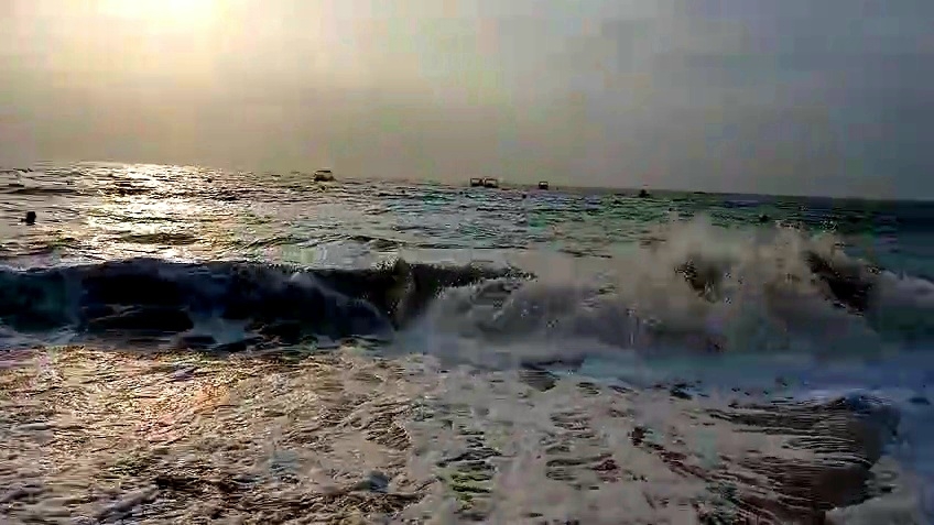 ШТОРМ В ОКЕАНЕ. ИНДИЙСКИЙ ОКЕАН СЕГОДНЯ . Отдых в ОАЭ. Отдых в Фуджейре