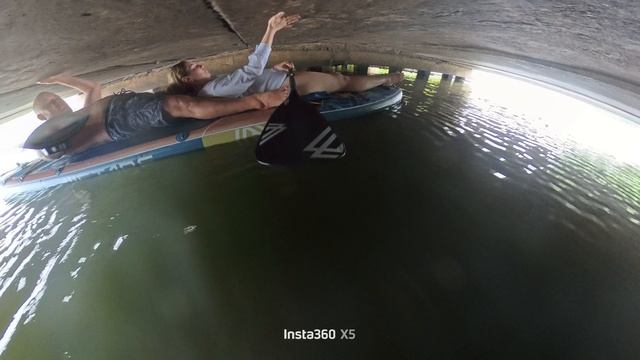 рио под мостом