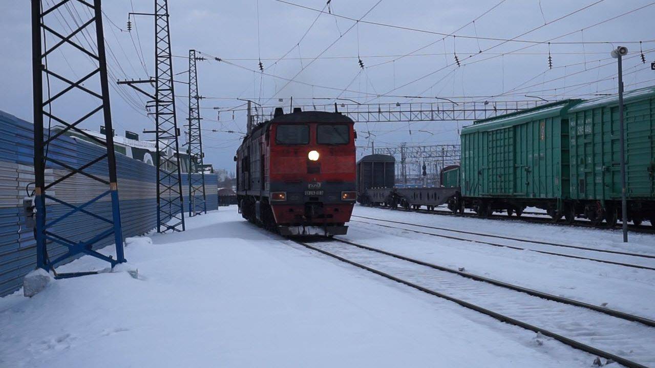 Тепловоз 2ТЭ10У-0192. Резервом. Звук 10Д100.