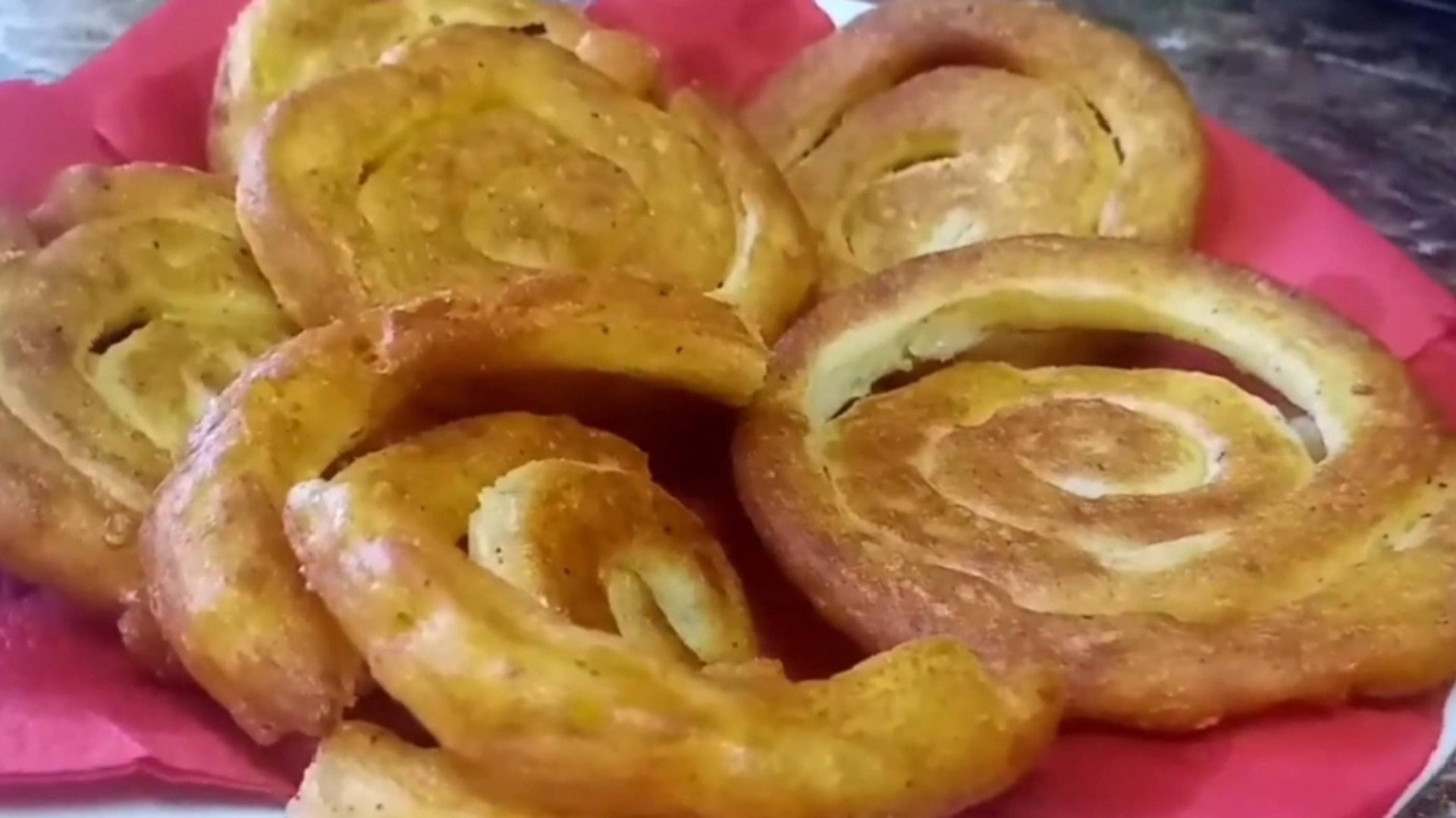 Хрустящие  картофельные завитушки с сыром. Дети в восторге!