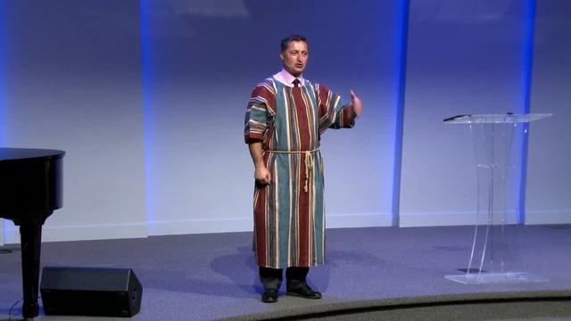 Царские одежды — Роман Цыганюк .