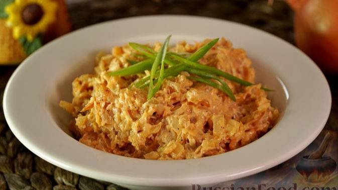 Время бежать за хлебом. ЛУКОВАЯ НАМАЗКА С ПЛАВЛЕНЫМ СЫРОМ