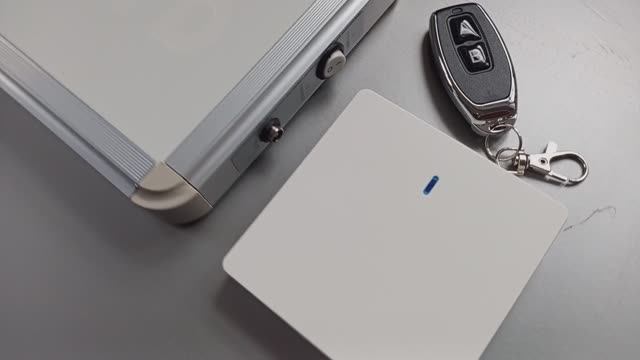 Радио табло НЕ ВХОДИТЬ скрытая надпись