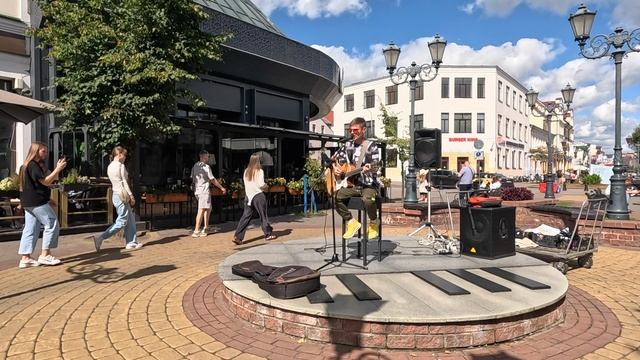 БРЕСТ АВГУСТ 2025. Уличный Музыкант, улица Советская в городе Брест (Песня 2)