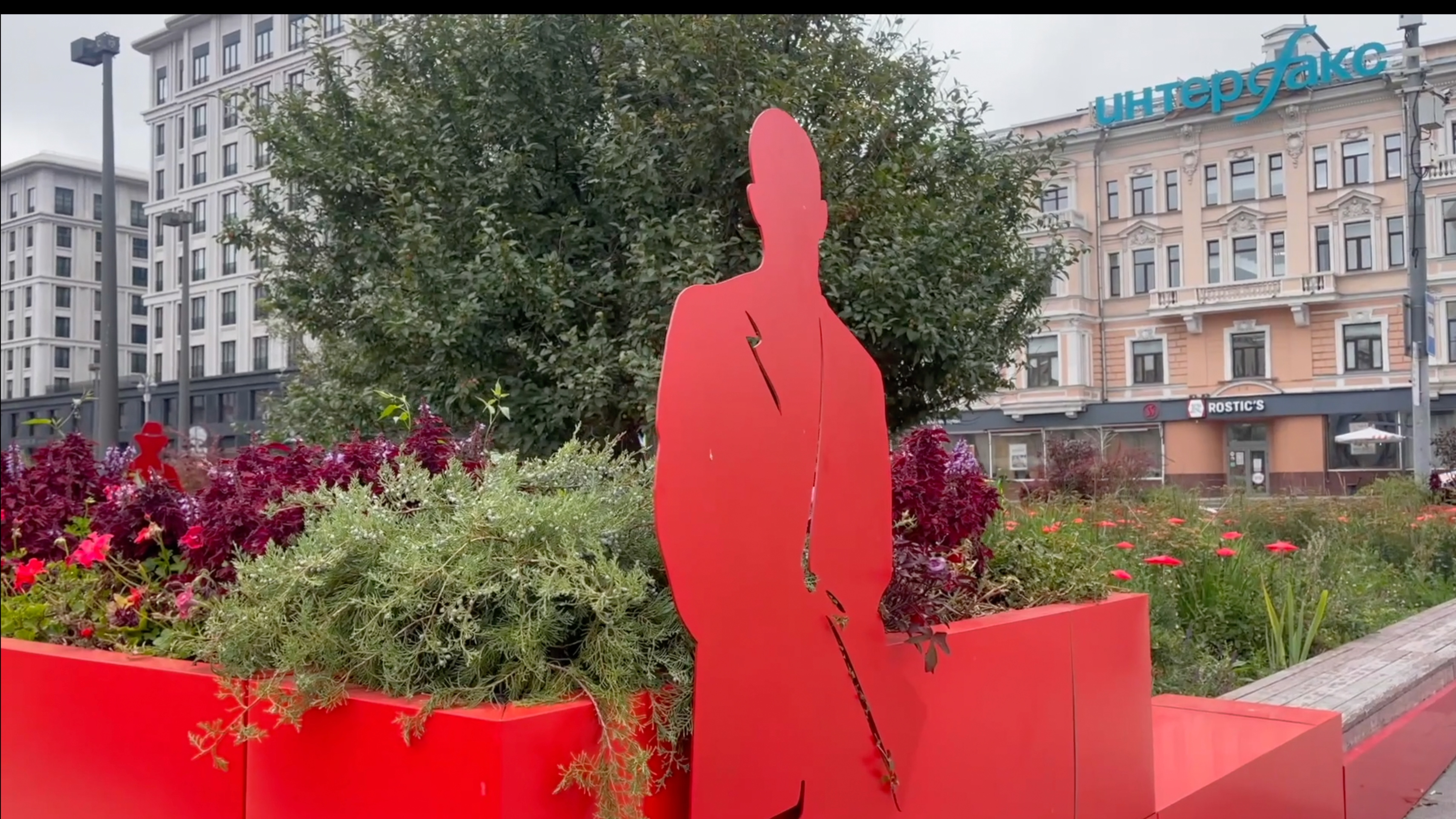 Steam Powered Crocodile & Suno. На Маяковке