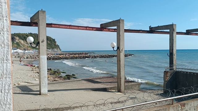Лермонтово море пляж