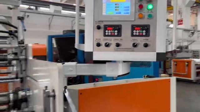 Линия производства стретч-пленки XHD-55/80/55-1250 автомат (обзорное видео от завода №1)