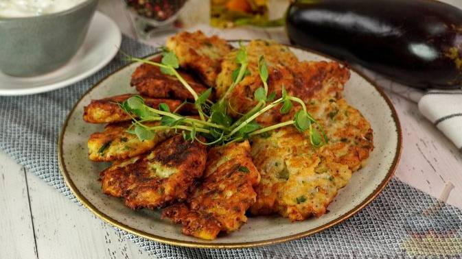 Мелидзанокефтедес. ОЛАДЬИ ИЗ БАКЛАЖАНОВ