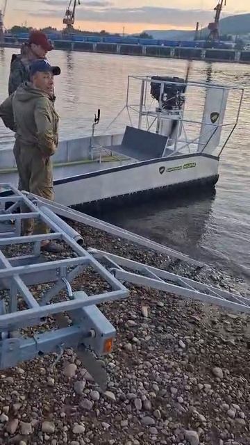 Аэролодка Нерпа 235 Стандарт с легковым автоприцепом видео покупателя. Иркутская область